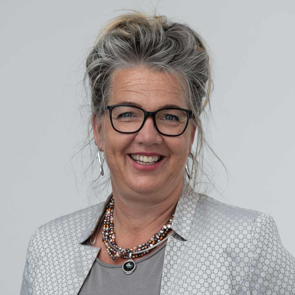 Andre Arndt – Fliesen. Naturstein. Handwerk